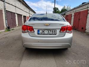 Chevrolet Cruze 2013 in Riga, with an engine capacity of 1.80 L and mileage of 200 thousand km for 5400 €, photo 5 on AUTOMOTO.COM.LV