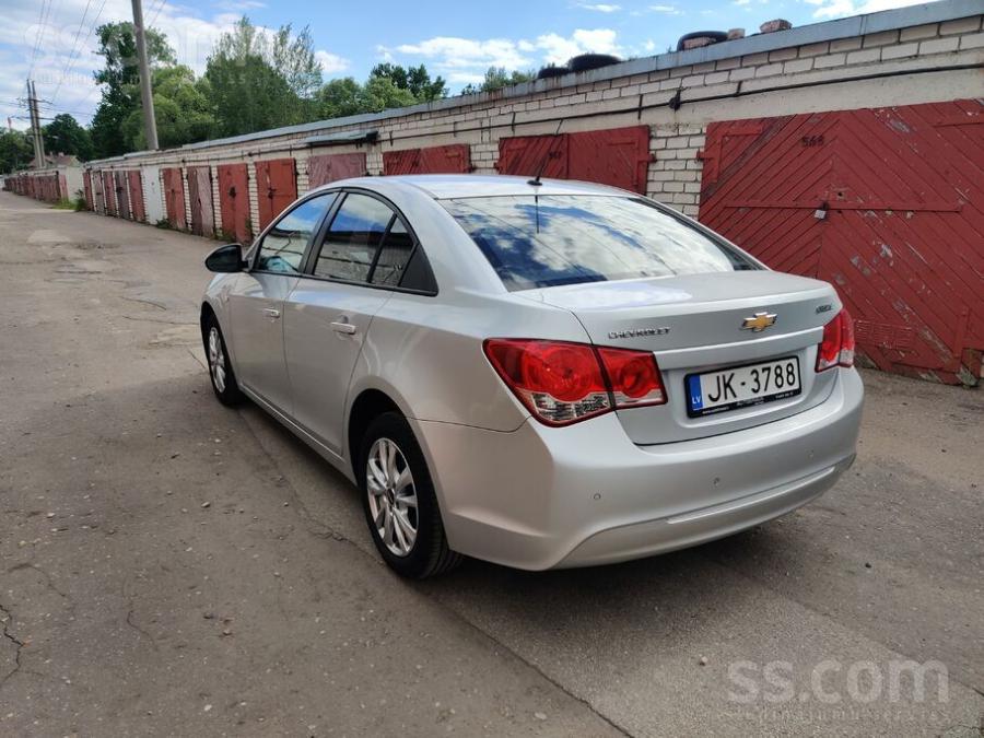 Chevrolet Cruze 2013 in Riga, with an engine capacity of 1.80 L and mileage of 200 thousand km for 5400 €, photo 6 on AUTOMOTO.COM.LV