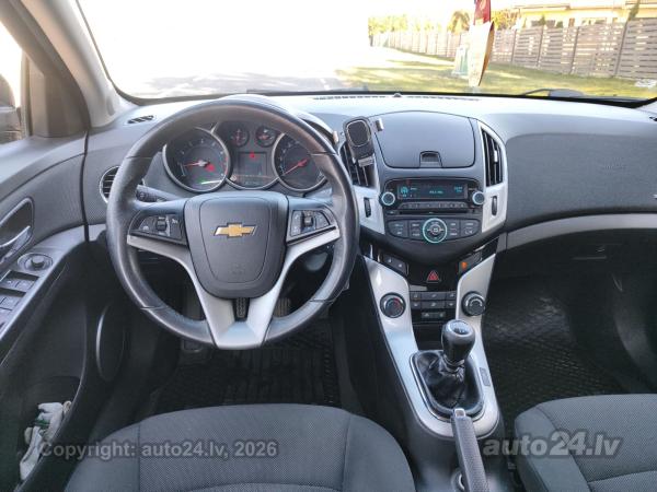 Chevrolet Cruze 2013 Tallina, ar dzinēja tilpumu 1.80 L un nobraukumu 217 tūkst. km par 2900 €, foto 8 vietnē AUTOMOTO.COM.LV