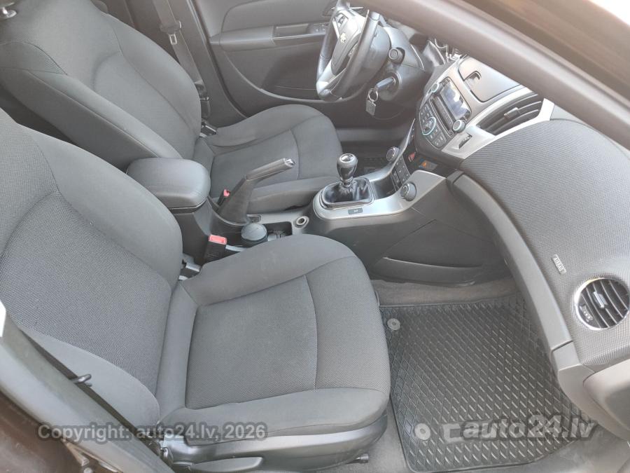 Chevrolet Cruze 2013 Tallina, ar dzinēja tilpumu 1.80 L un nobraukumu 217 tūkst. km par 2900 €, foto 10 vietnē AUTOMOTO.COM.LV