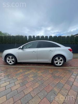 Chevrolet Cruze 2013 Ventspils, ar dzinēja tilpumu 2.00 L un nobraukumu 193 tūkst. km par 4000 €, foto 3 vietnē AUTOMOTO.COM.LV