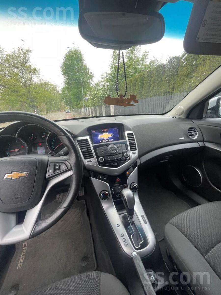 Chevrolet Cruze 2013 Ventspils, ar dzinēja tilpumu 2.00 L un nobraukumu 193 tūkst. km par 4000 €, foto 12 vietnē AUTOMOTO.COM.LV