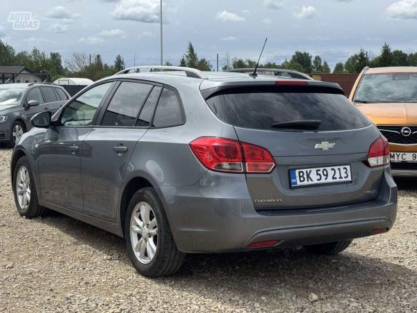 Chevrolet Cruze 2012 in Siauliai, with an engine capacity of 2.00 L and mileage of 195 thousand km for 3150 €, photo 5 on AUTOMOTO.COM.LV