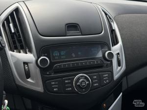 Chevrolet Cruze 2012 in Siauliai, with an engine capacity of 2.00 L and mileage of 195 thousand km for 3150 €, photo 10 on AUTOMOTO.COM.LV