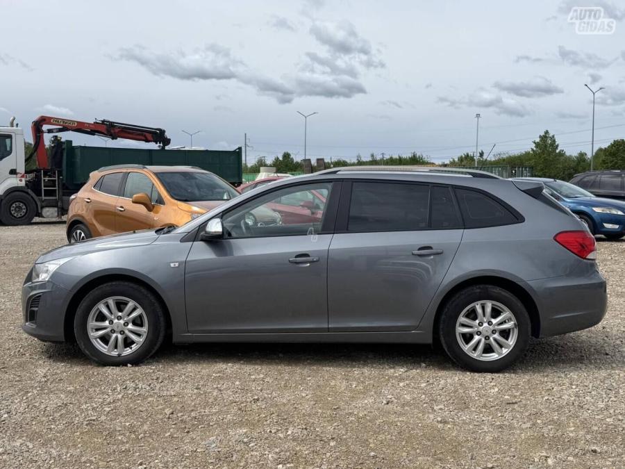 Chevrolet Cruze 2012 in Siauliai, with an engine capacity of 2.00 L and mileage of 195 thousand km for 3150 €, photo 12 on AUTOMOTO.COM.LV