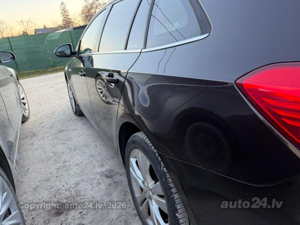 Chevrolet Cruze 2013 in Tallinn, with an engine capacity of 1.40 L and mileage of 222 thousand km for 3400 €, photo 9 on AUTOMOTO.COM.LV