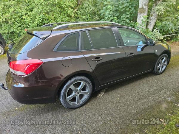 Chevrolet Cruze 2013 Tallina, ar dzinēja tilpumu 1.60 L un nobraukumu 150 tūkst. km par 4800 €, foto 4 vietnē AUTOMOTO.COM.LV