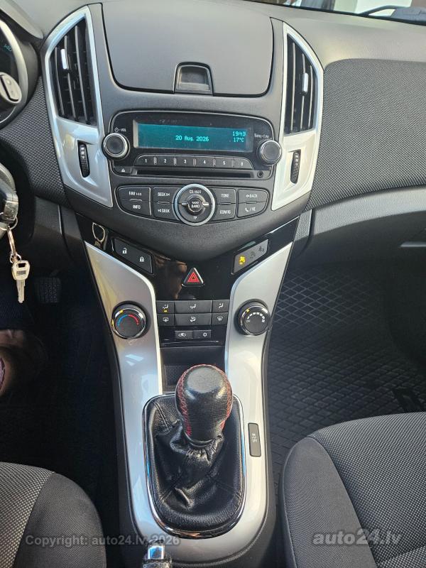Chevrolet Cruze 2013 Tallina, ar dzinēja tilpumu 1.60 L un nobraukumu 150 tūkst. km par 4800 €, foto 11 vietnē AUTOMOTO.COM.LV