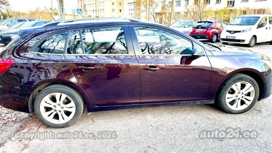 Chevrolet Cruze 2014 Tallina, ar dzinēja tilpumu 1.40 L un nobraukumu 135 tūkst. km par 5190 €, foto 2 vietnē AUTOMOTO.COM.LV