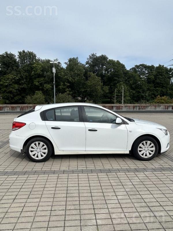 Balts Chevrolet Cruze 2012 Rīga, ar dzinēja tilpumu 1.60 L un nobraukumu 215 tūkst. km par 2500 €, foto 6 vietnē AUTOMOTO.COM.LV
