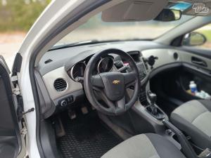 Balts Chevrolet Cruze 2012 Panevēža, ar dzinēja tilpumu 1.60 L un nobraukumu 211 tūkst. km par 1999 €, foto 4 vietnē AUTOMOTO.COM.LV