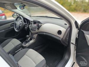 Balts Chevrolet Cruze 2012 Panevēža, ar dzinēja tilpumu 1.60 L un nobraukumu 211 tūkst. km par 1999 €, foto 10 vietnē AUTOMOTO.COM.LV