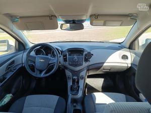 Balts Chevrolet Cruze 2012 Panevēža, ar dzinēja tilpumu 1.60 L un nobraukumu 211 tūkst. km par 1999 €, foto 13 vietnē AUTOMOTO.COM.LV