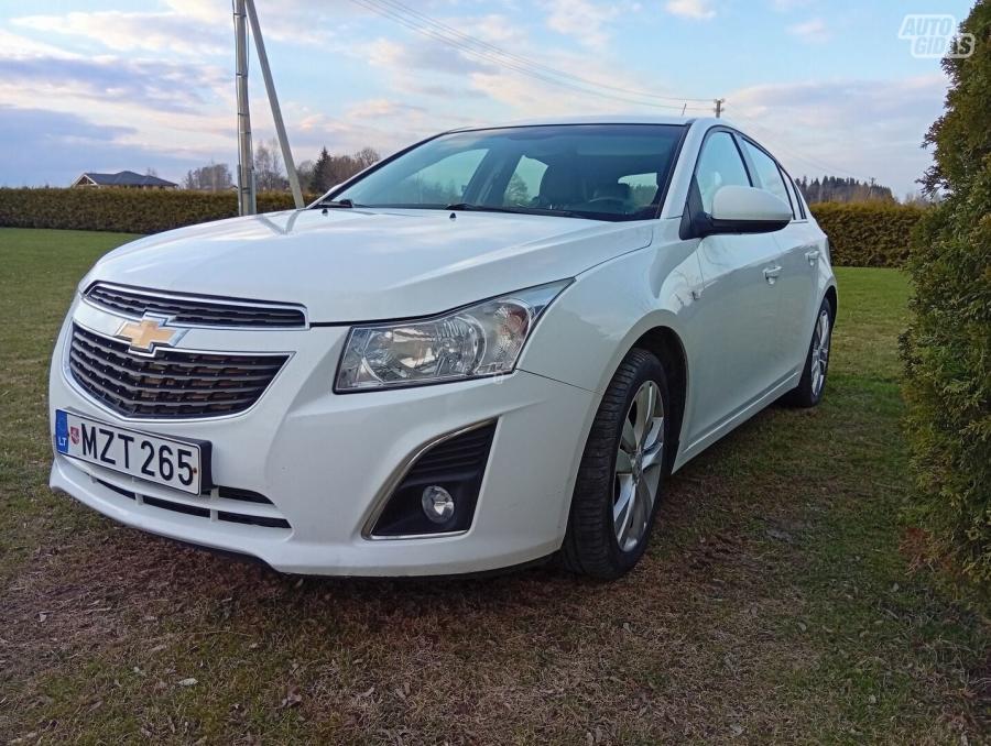 Balts Chevrolet Cruze 2014 Viļņa, ar dzinēja tilpumu 1.40 L un nobraukumu 252 tūkst. km par 3650 €, foto 1 vietnē AUTOMOTO.COM.LV