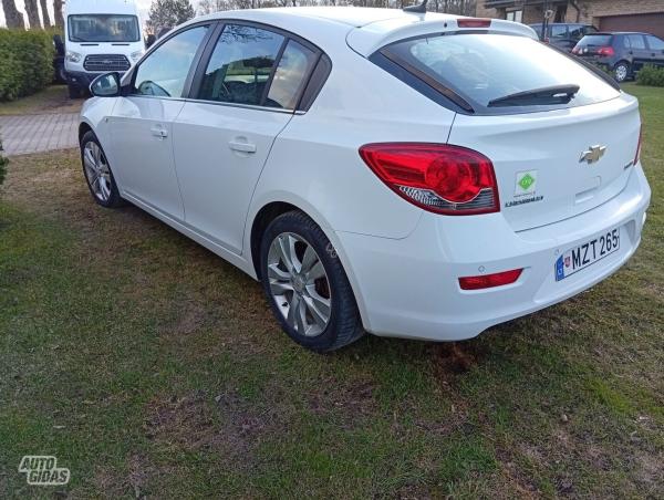 Balts Chevrolet Cruze 2014 Viļņa, ar dzinēja tilpumu 1.40 L un nobraukumu 252 tūkst. km par 3650 €, foto 7 vietnē AUTOMOTO.COM.LV