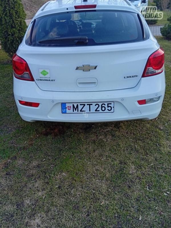 Balts Chevrolet Cruze 2014 Viļņa, ar dzinēja tilpumu 1.40 L un nobraukumu 252 tūkst. km par 3650 €, foto 8 vietnē AUTOMOTO.COM.LV