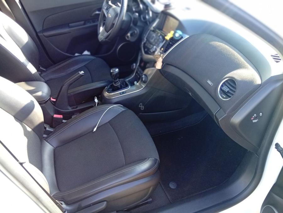 Balts Chevrolet Cruze 2014 Viļņa, ar dzinēja tilpumu 1.40 L un nobraukumu 252 tūkst. km par 3650 €, foto 10 vietnē AUTOMOTO.COM.LV