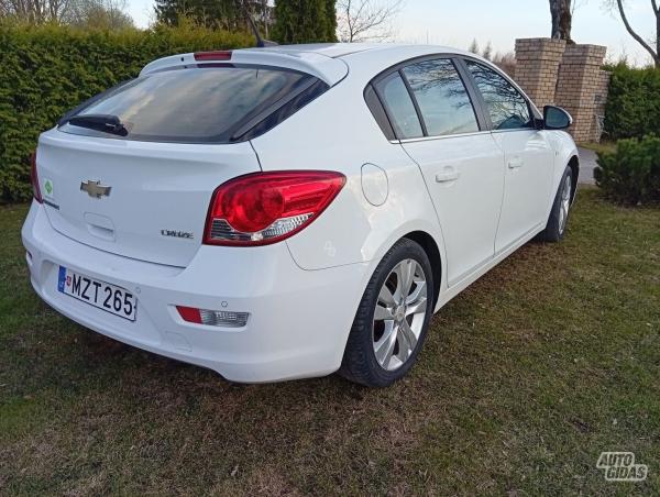 Balts Chevrolet Cruze 2014 Viļņa, ar dzinēja tilpumu 1.40 L un nobraukumu 252 tūkst. km par 3650 €, foto 10 vietnē AUTOMOTO.COM.LV