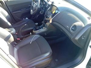 Balts Chevrolet Cruze 2014 Viļņa, ar dzinēja tilpumu 1.40 L un nobraukumu 252 tūkst. km par 3650 €, foto 13 vietnē AUTOMOTO.COM.LV
