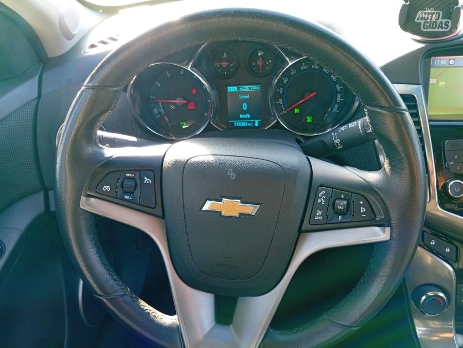 Balts Chevrolet Cruze 2014 Viļņa, ar dzinēja tilpumu 1.40 L un nobraukumu 252 tūkst. km par 3650 €, foto 17 vietnē AUTOMOTO.COM.LV