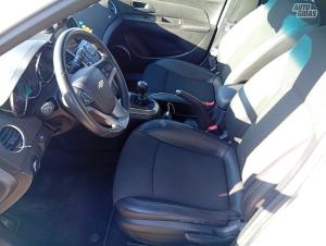 Balts Chevrolet Cruze 2014 Viļņa, ar dzinēja tilpumu 1.40 L un nobraukumu 252 tūkst. km par 3650 €, foto 19 vietnē AUTOMOTO.COM.LV