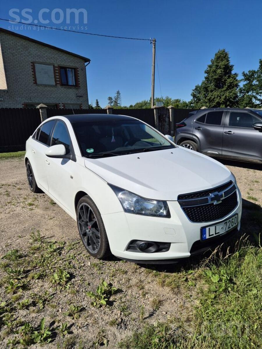 Белый Шевроле Круз 2009 в Бауска, объемом двигателя 1.80 л и пробегом 249 тыс. км за 4500 €, фото 6 на AUTOMOTO.COM.LV