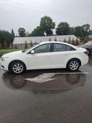 Balts Chevrolet Cruze 2010 Mažeikiai, ar dzinēja tilpumu 2.00 L un nobraukumu 262 tūkst. km par 2400 €, foto 8 vietnē AUTOMOTO.COM.LV