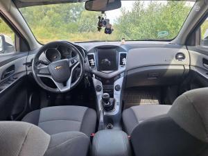 Balts Chevrolet Cruze 2010 Kaišiadorys, ar dzinēja tilpumu 2.00 L un nobraukumu 215 tūkst. km par 2300 €, foto 7 vietnē AUTOMOTO.COM.LV
