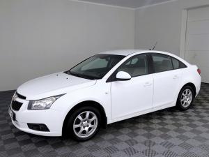 Белый Шевроле Круз 2010 в Таллин, объемом двигателя 2.00 л и пробегом 334 тыс. км за 1399 €, фото 10 на AUTOMOTO.COM.LV