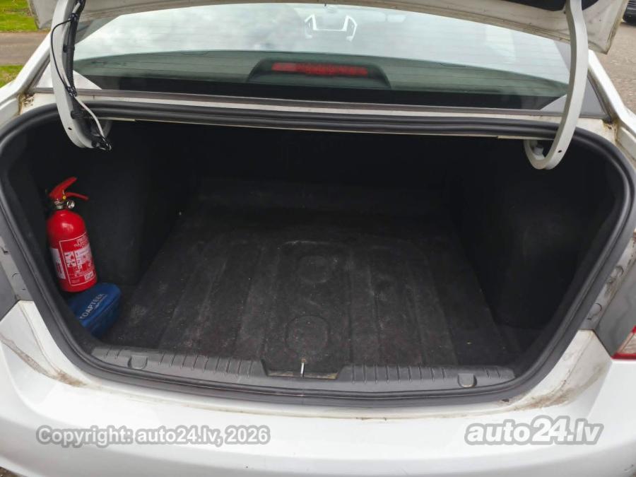 Balts Chevrolet Cruze 2013 Tallina, ar dzinēja tilpumu 1.80 L un nobraukumu 264 tūkst. km par 3500 €, foto 8 vietnē AUTOMOTO.COM.LV