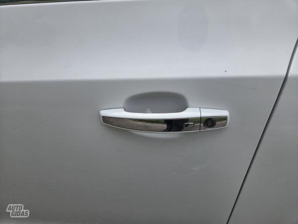 White Chevrolet Cruze 2014 in Mazeikiai, with an engine capacity of 1.70 L and mileage of 204 thousand km for 3500 €, photo 10 on AUTOMOTO.COM.LV