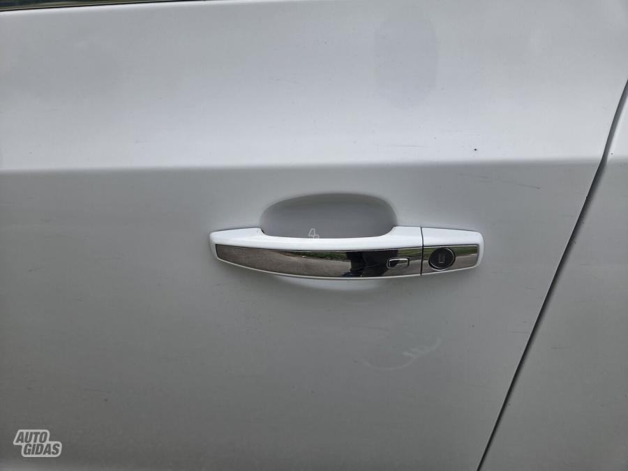 White Chevrolet Cruze 2014 in Mazeikiai, with an engine capacity of 1.70 L and mileage of 204 thousand km for 3500 €, photo 11 on AUTOMOTO.COM.LV