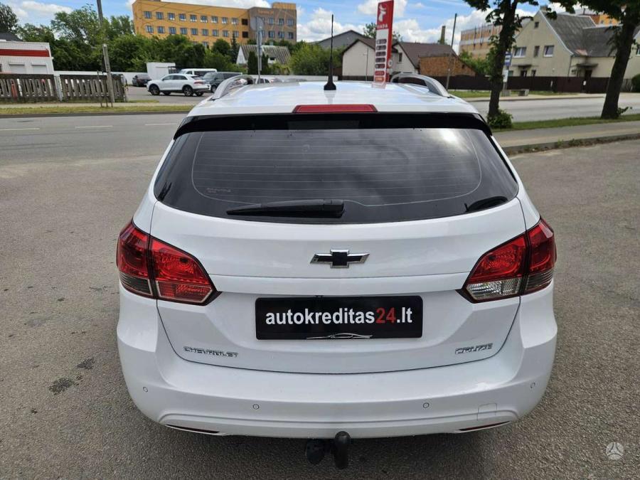 Balts Chevrolet Cruze 2013 Šauļi, ar dzinēja tilpumu 1.70 L un nobraukumu 184 tūkst. km par 4450 €, foto 12 vietnē AUTOMOTO.COM.LV