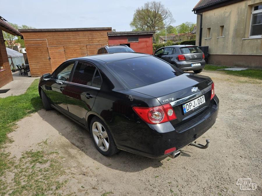 Black Chevrolet Epica 2006 in Silute, with an engine capacity of 2.50 L and mileage of 275 thousand km for 1550 €, photo 5 on AUTOMOTO.COM.LV