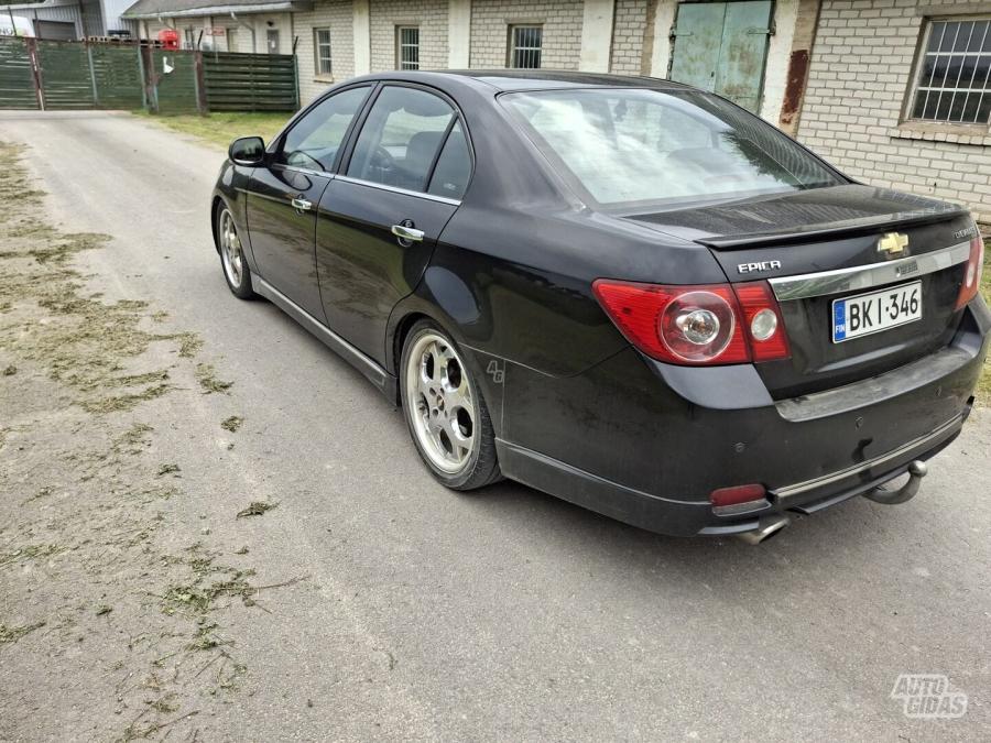 Melns Chevrolet Epica 2007 Mažeikiai, ar dzinēja tilpumu 2.50 L un nobraukumu 140 tūkst. km par 1450 €, foto 5 vietnē AUTOMOTO.COM.LV