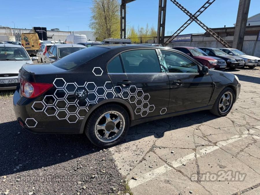 Black Chevrolet Epica 2008 in Tallinn, with an engine capacity of 2.00 L and mileage of 152 thousand km for 899 €, photo 4 on AUTOMOTO.COM.LV