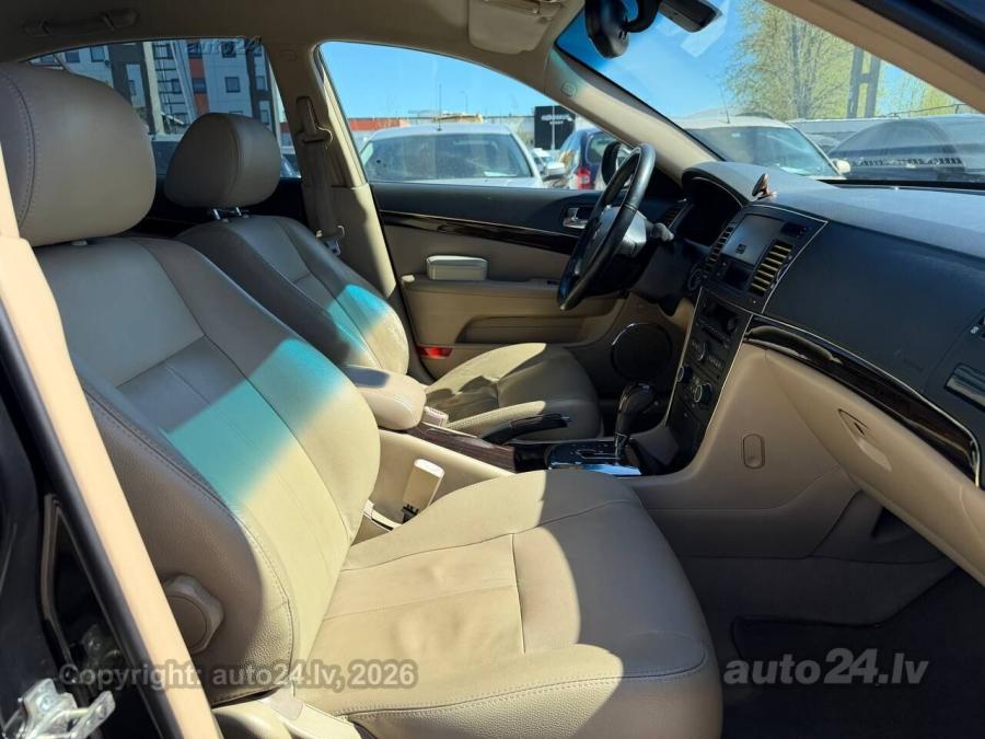Black Chevrolet Epica 2008 in Tallinn, with an engine capacity of 2.00 L and mileage of 152 thousand km for 899 €, photo 7 on AUTOMOTO.COM.LV
