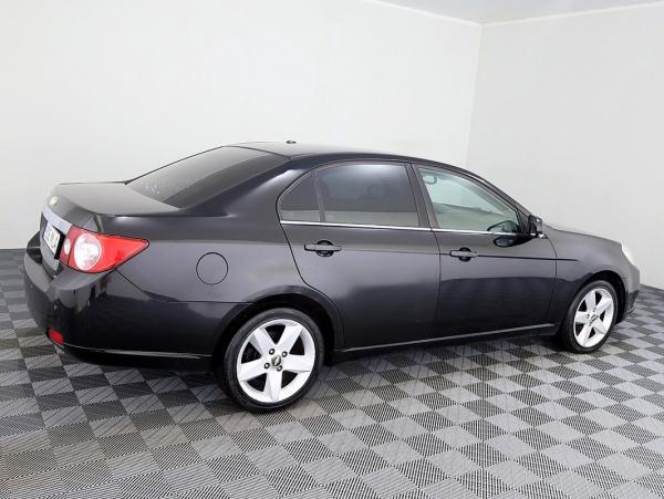 Melns Chevrolet Epica 2008 Tallina, ar dzinēja tilpumu 2.00 L un nobraukumu 224 tūkst. km par 1199 €, foto 11 vietnē AUTOMOTO.COM.LV