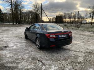 Melns Chevrolet Epica 2010 Tallina, ar dzinēja tilpumu 2.00 L un nobraukumu 409 tūkst. km par 1400 €, foto 9 vietnē AUTOMOTO.COM.LV