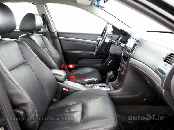Black Chevrolet Epica 2010 in Tallinn, with an engine capacity of 2.00 L and mileage of 422 thousand km for 999 €, photo 7 on AUTOMOTO.COM.LV