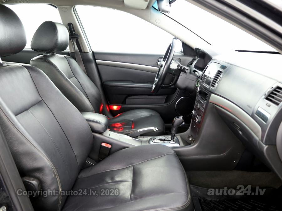 Black Chevrolet Epica 2010 in Tallinn, with an engine capacity of 2.00 L and mileage of 422 thousand km for 999 €, photo 7 on AUTOMOTO.COM.LV