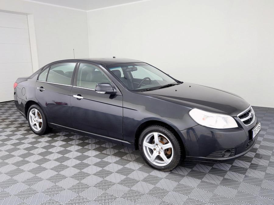 Melns Chevrolet Epica 2010 Tallina, ar dzinēja tilpumu 2.00 L un nobraukumu 422 tūkst. km par 999 €, foto 1 vietnē AUTOMOTO.COM.LV