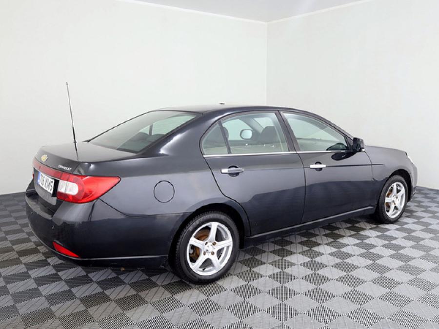 Melns Chevrolet Epica 2010 Tallina, ar dzinēja tilpumu 2.00 L un nobraukumu 422 tūkst. km par 999 €, foto 4 vietnē AUTOMOTO.COM.LV