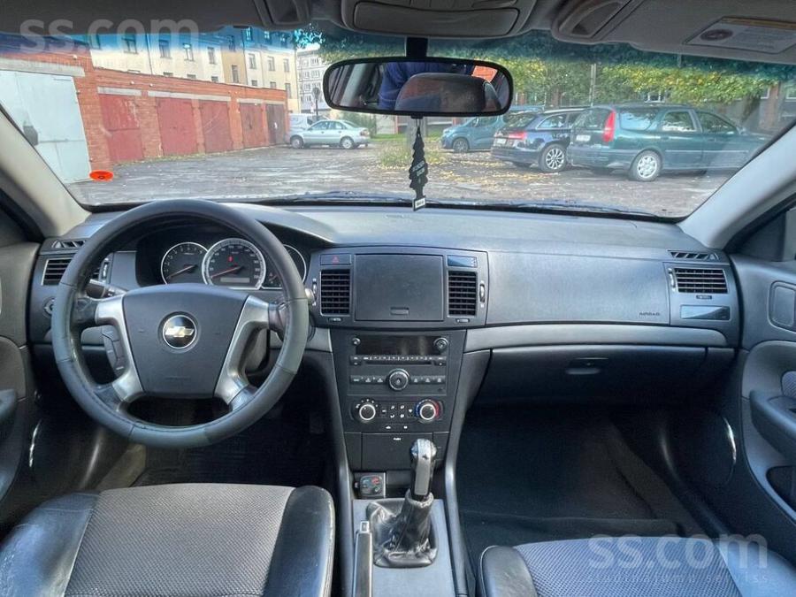 Pelēks Chevrolet Epica 2006 Jelgava, ar dzinēja tilpumu 2.00 L un nobraukumu 432 tūkst. km par 550 €, foto 8 vietnē AUTOMOTO.COM.LV