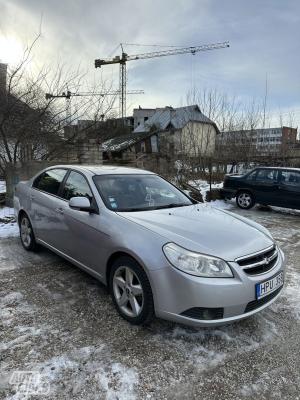 Pelēks Chevrolet Epica 2009 Viļņa, ar dzinēja tilpumu 2.20 L un nobraukumu 187 tūkst. km par 1350 €, foto 3 vietnē AUTOMOTO.COM.LV