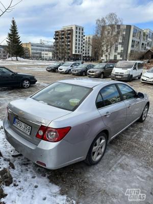 Pelēks Chevrolet Epica 2009 Viļņa, ar dzinēja tilpumu 2.20 L un nobraukumu 187 tūkst. km par 1350 €, foto 4 vietnē AUTOMOTO.COM.LV