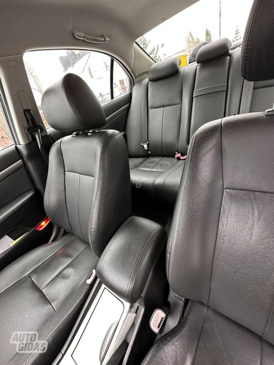 Pelēks Chevrolet Epica 2009 Viļņa, ar dzinēja tilpumu 2.20 L un nobraukumu 187 tūkst. km par 1350 €, foto 8 vietnē AUTOMOTO.COM.LV