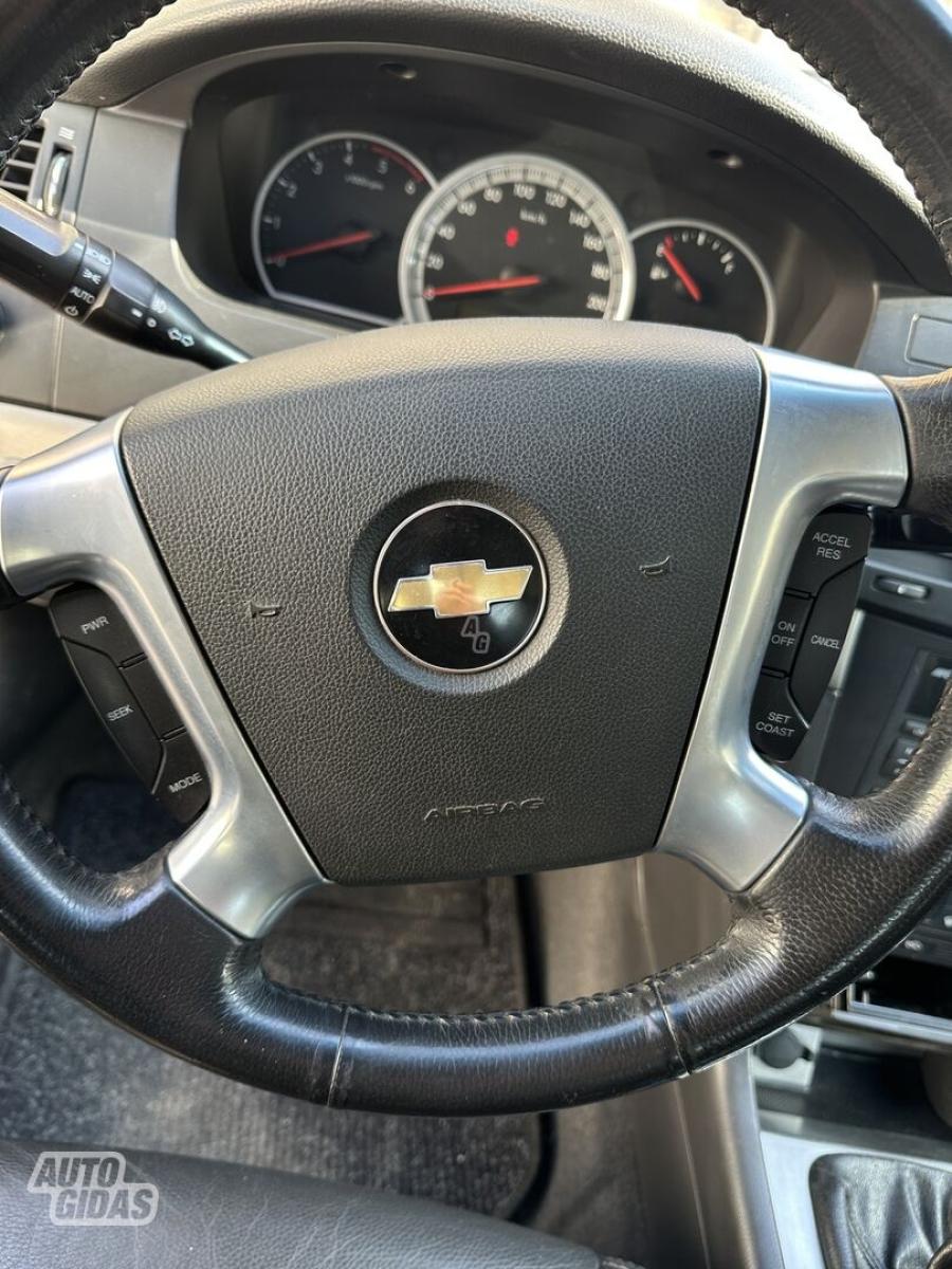 Pelēks Chevrolet Epica 2009 Viļņa, ar dzinēja tilpumu 2.20 L un nobraukumu 187 tūkst. km par 1350 €, foto 12 vietnē AUTOMOTO.COM.LV