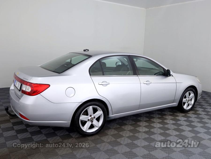 Grey Chevrolet Epica 2009 in Tallinn, with an engine capacity of 2.00 L and mileage of 306 thousand km for 999 €, photo 4 on AUTOMOTO.COM.LV