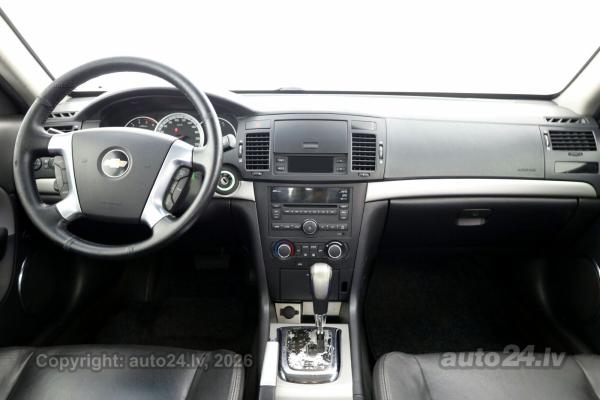 Grey Chevrolet Epica 2009 in Tallinn, with an engine capacity of 2.00 L and mileage of 306 thousand km for 999 €, photo 6 on AUTOMOTO.COM.LV